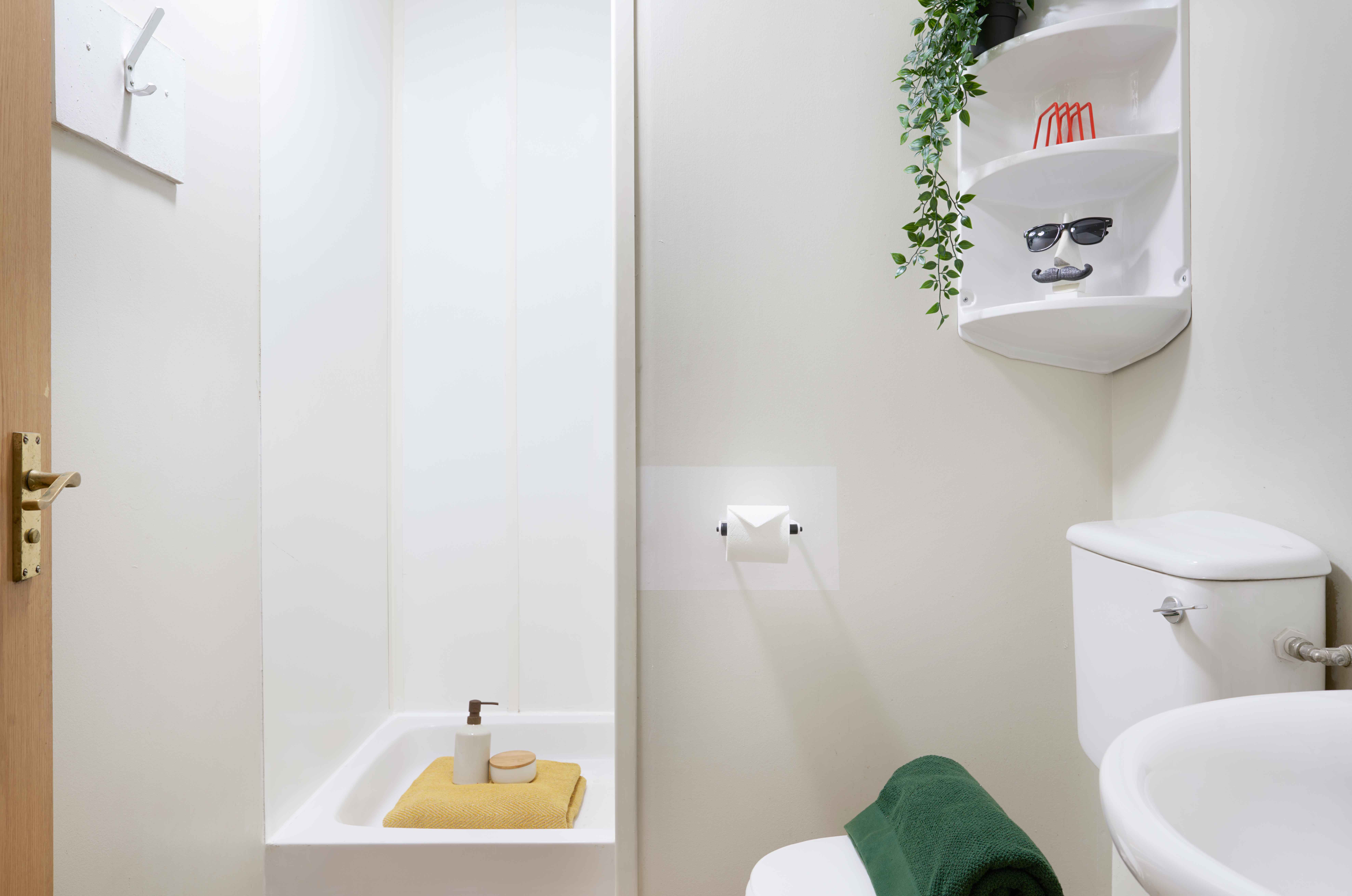 Capitol Students - Classic Non En-suite